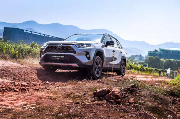 改变不止一点，全新荣放RAV4_三联生活周刊