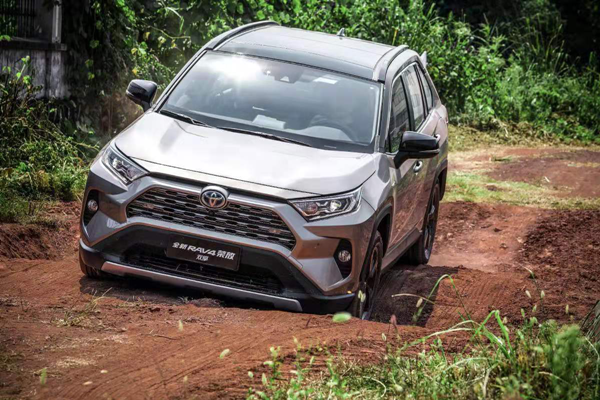 改变不止一点，全新荣放RAV4_三联生活周刊